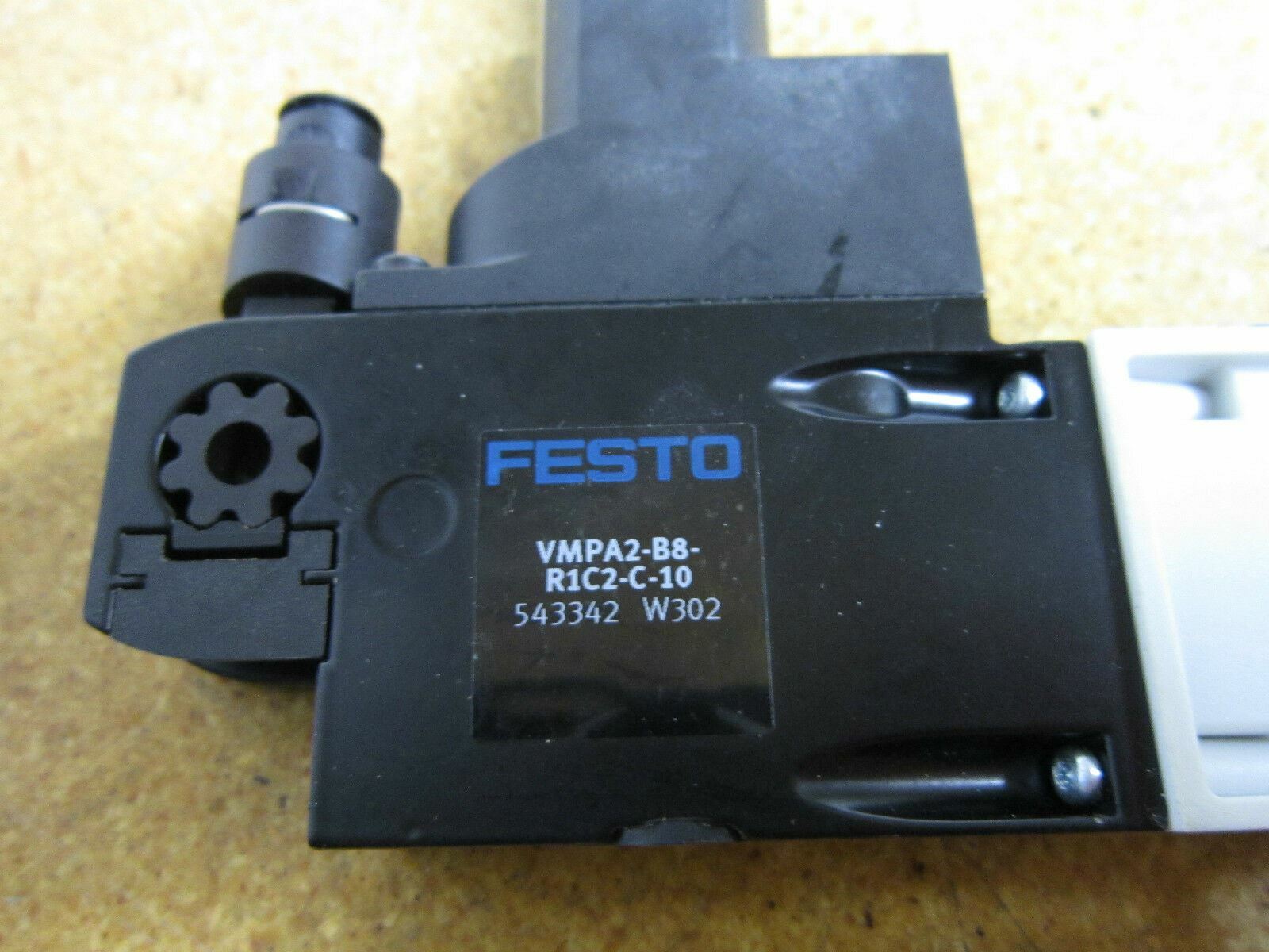 FESTO VMPA2-B8-R2C2-C-06 PNEUMATIC MANIFOLD REGULATOR PLATE T234122 for ...