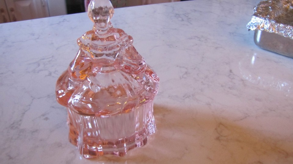Mosser Pink Glass Colonial Victorian Lady Powder Jar Trinket Box Dish w ...