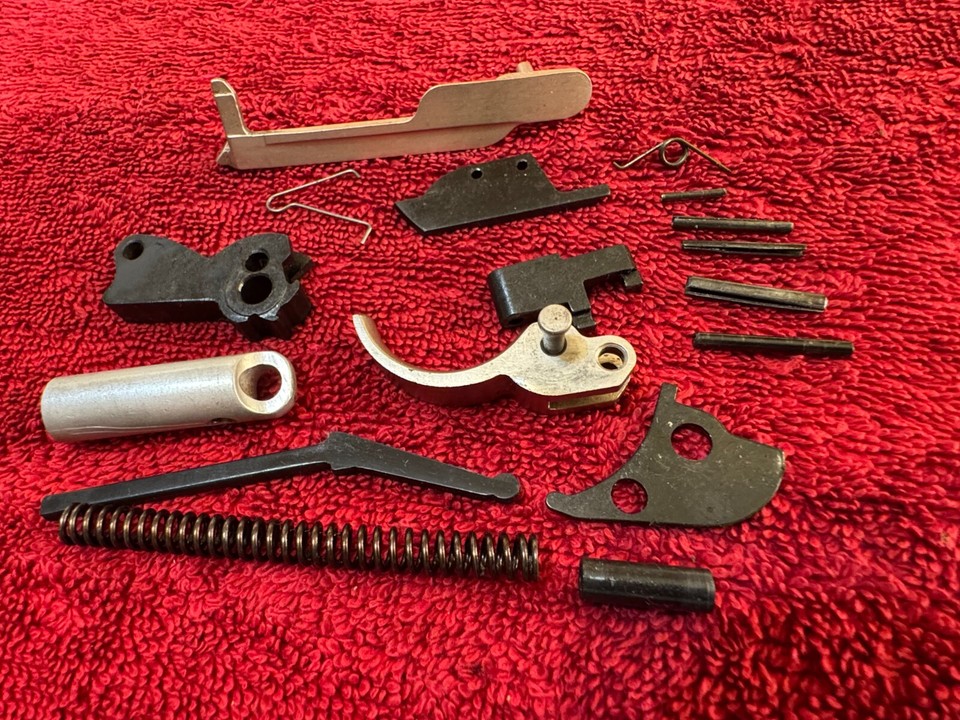Taurus PT92 AF PT99 Trigger Assembly-Bar-Ejector-Springs-Pins-Hammer ...