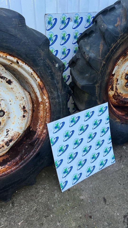 Pair 16.9 30 Tyres & Rims 8 Stud County 1164 Ford 4000 5000 Tractor ...