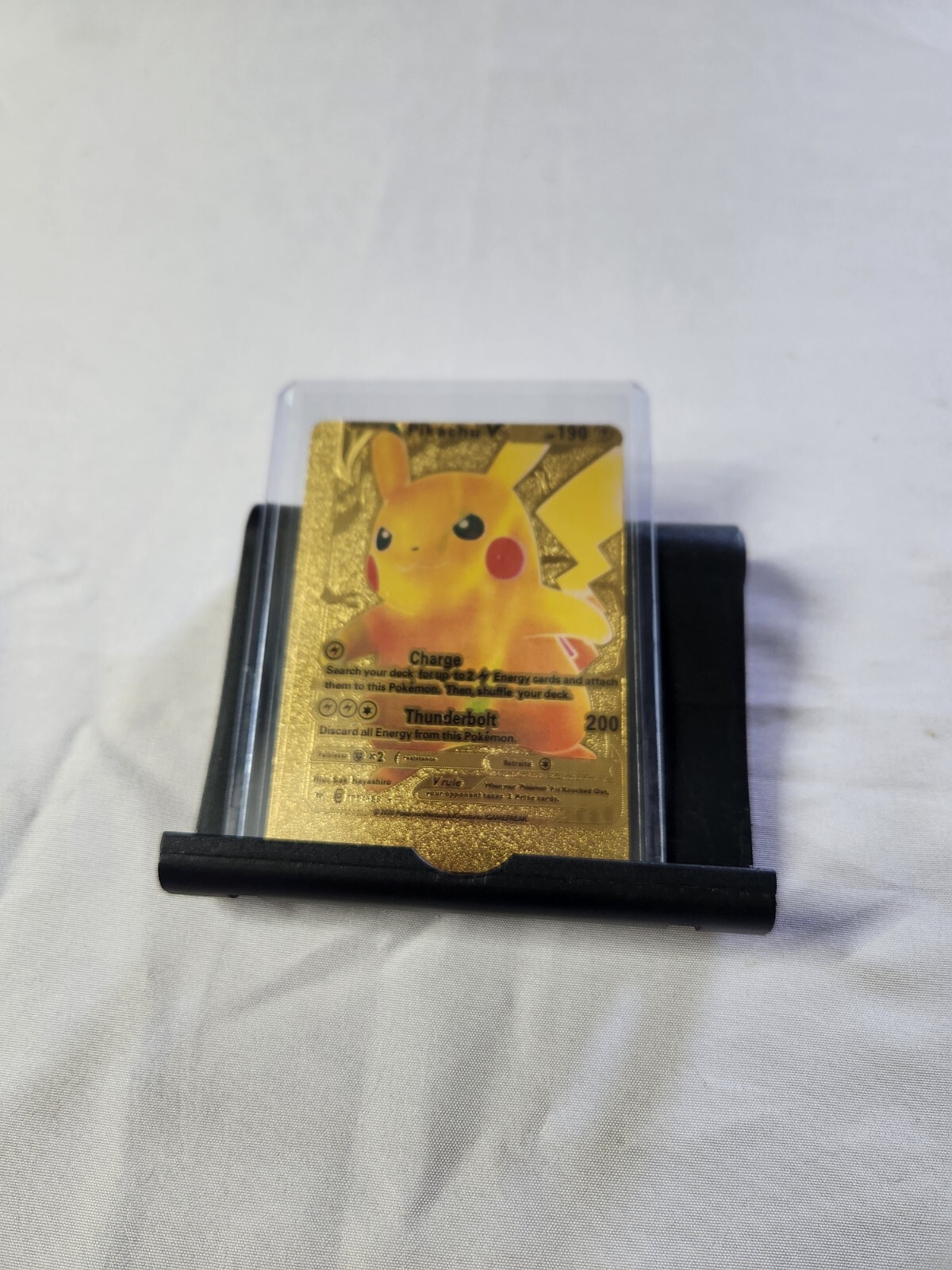 RARE MISPRINT SIDEWAYS Pokémon 2020 Basic Gold Foil V Card Pikachu 170/ ...