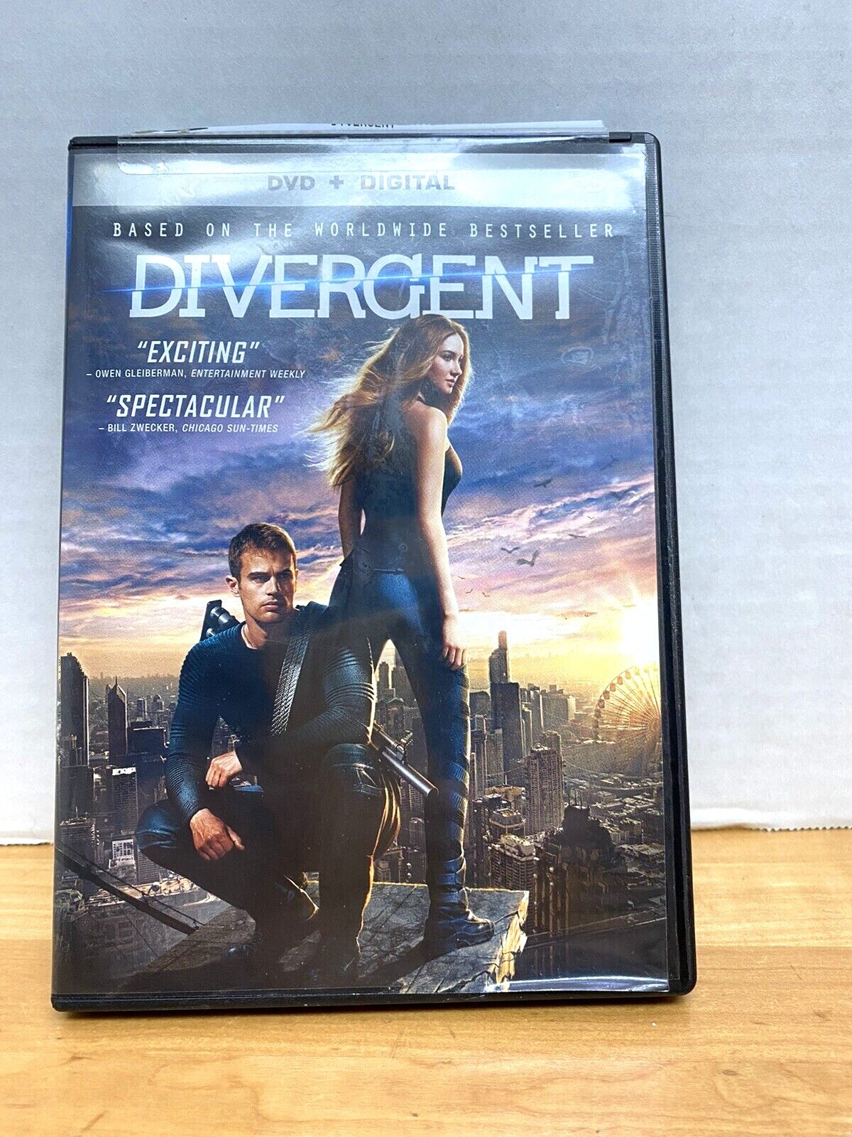 Divergent Dvd Cover Art