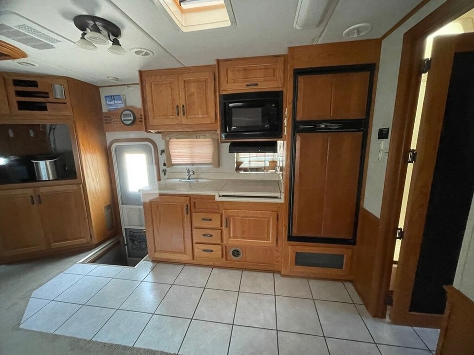 2004 Freightliner Toterhome w/ 2005 Pacemaker Stacker Trailer Stock ...