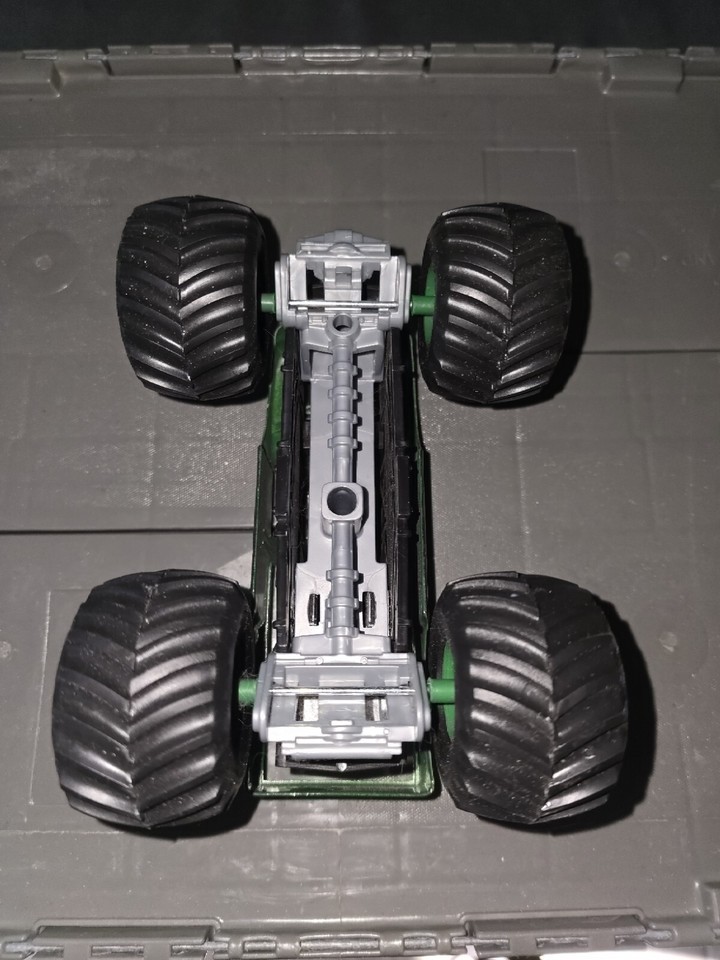 MONSTER JAM Xtermigator Hot Wheels Truck Mattel 1:24 HTF RARE ...