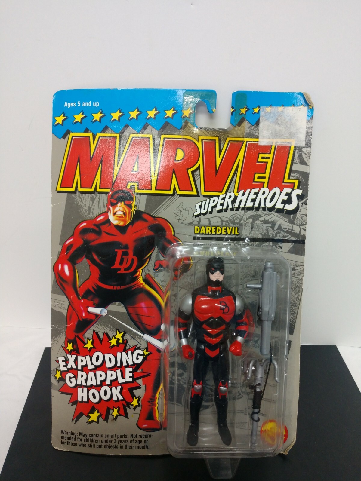 TOY BIZ 1994 - MARVEL SUPER HEROES - DAREDEVIL WITH EXPLODING GRAPPLE HOOK - NEW | eBay