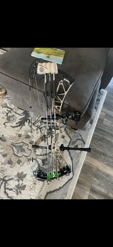 Elite Envision Compound Bow RH 70lb Mountain Tan | eBay