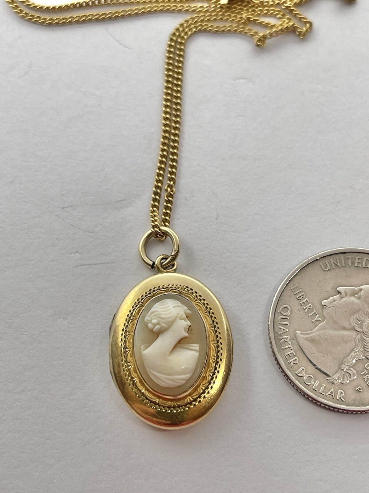 Vintage Carved Oval Cameo Goldtone Locket Pendant Necklace 18” | eBay