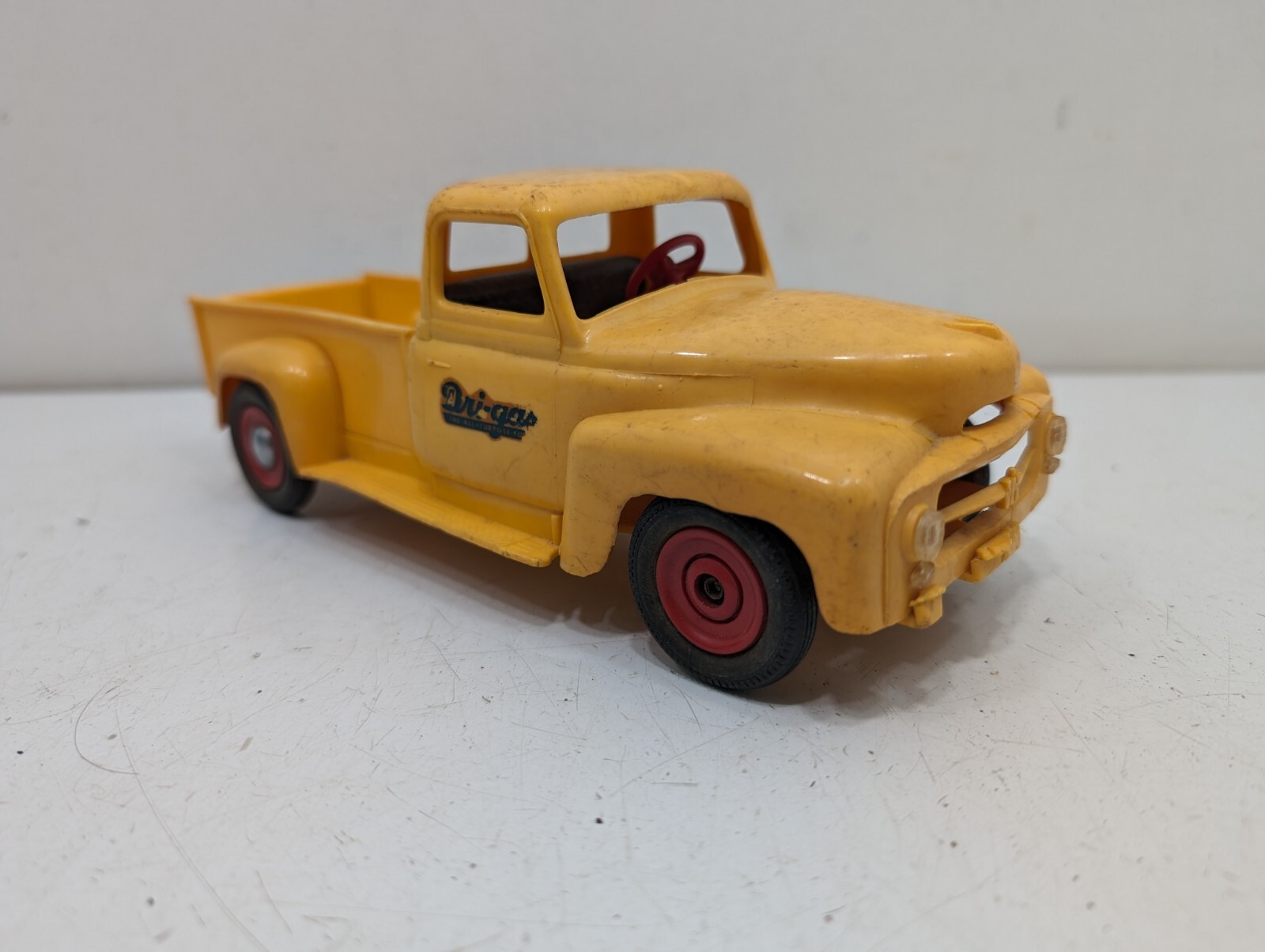 VINTAGE PRODUCT MINIATURES INTERNATIONAL PICKUP TRUCK DRI-GAS DEALER ...
