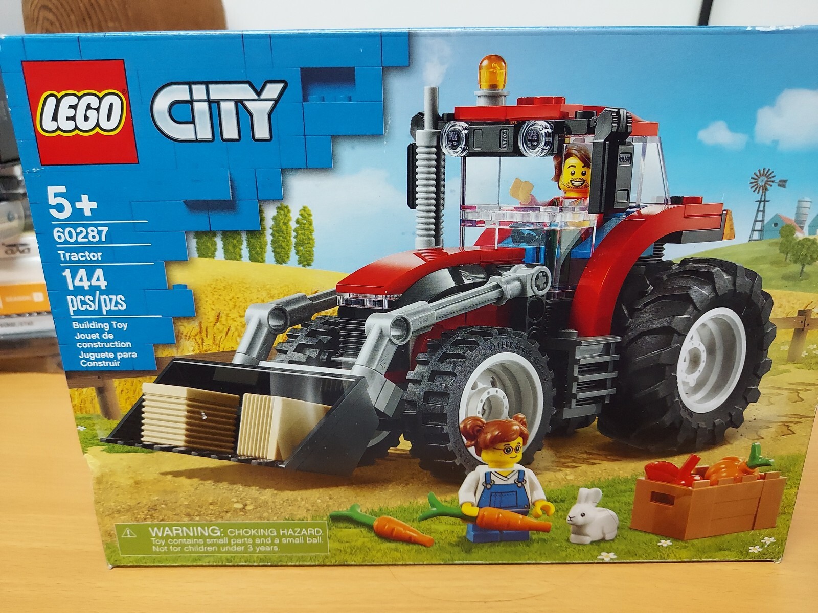 LEGO City Tractor 60287 Building Kit (144 Pieces) Brand new Unopened ...