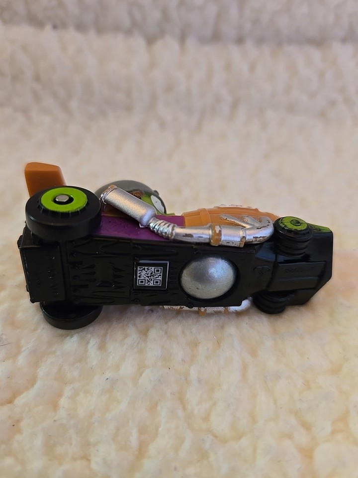 Angry Birds Go Telepods Kart Racer Helmet Pig Replacement Rovio QR Code ...