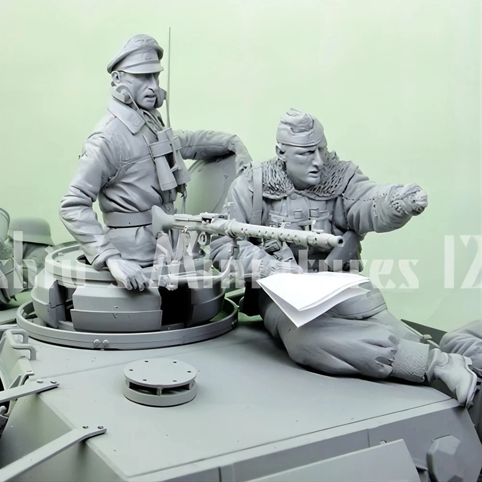 1/16 WW2 Tank Crew 2 Soldiers RESIN FIGURE MODEL KIT Unassembled ...