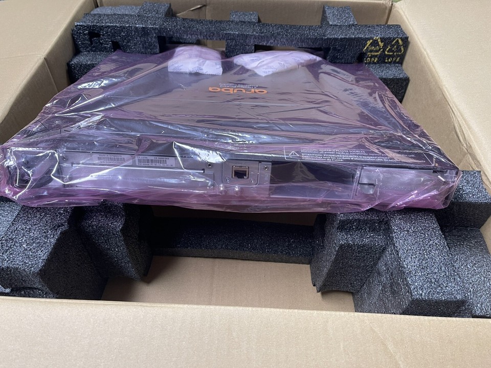 JL076A HPE Aruba 3810M 40G 8 HPE Smart Rate PoE+ 1-slot Switch. HPE New ...