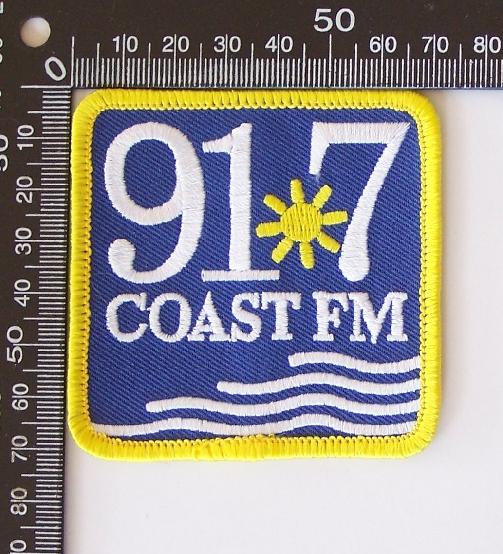 VINTAGE 91.7 COAST FM QUEENSLAND RADIO SOUVENIR EMBROIDERED PATCH SEW ...