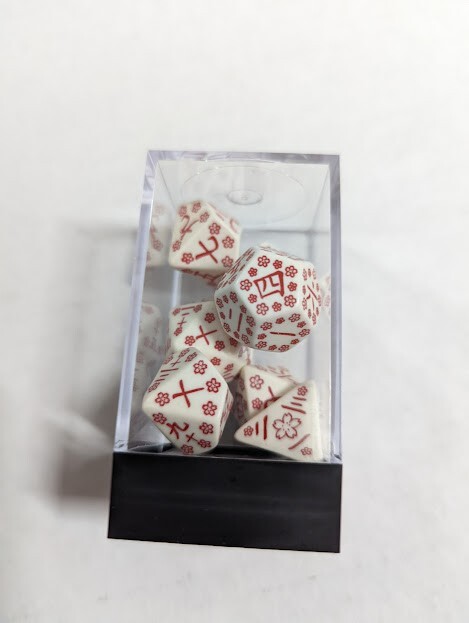 Q Workshop Japanese Kanji Dice White/Red 7 count set d20 d12 d% d10 d8 ...