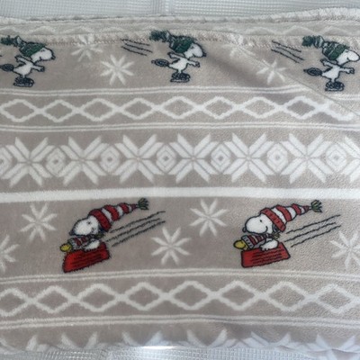 New Peanuts Snoopy & Woodstock Christmas Holiday Winter Throw Blanket ...