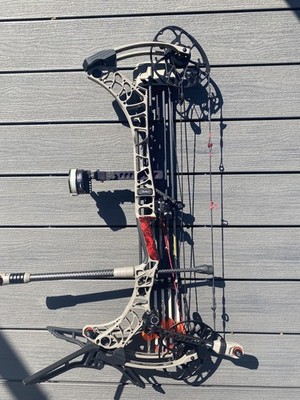 Mathews Image Premium Custom Loaded Bow Package-Granite-Hunt and 3D ...