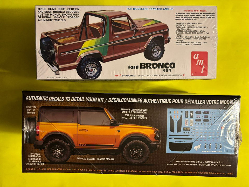 PAIR OF FORD BRONCO MODEL KITS-OLD & NEW 2021-80S AMT 1/25 SCALE NEW ...