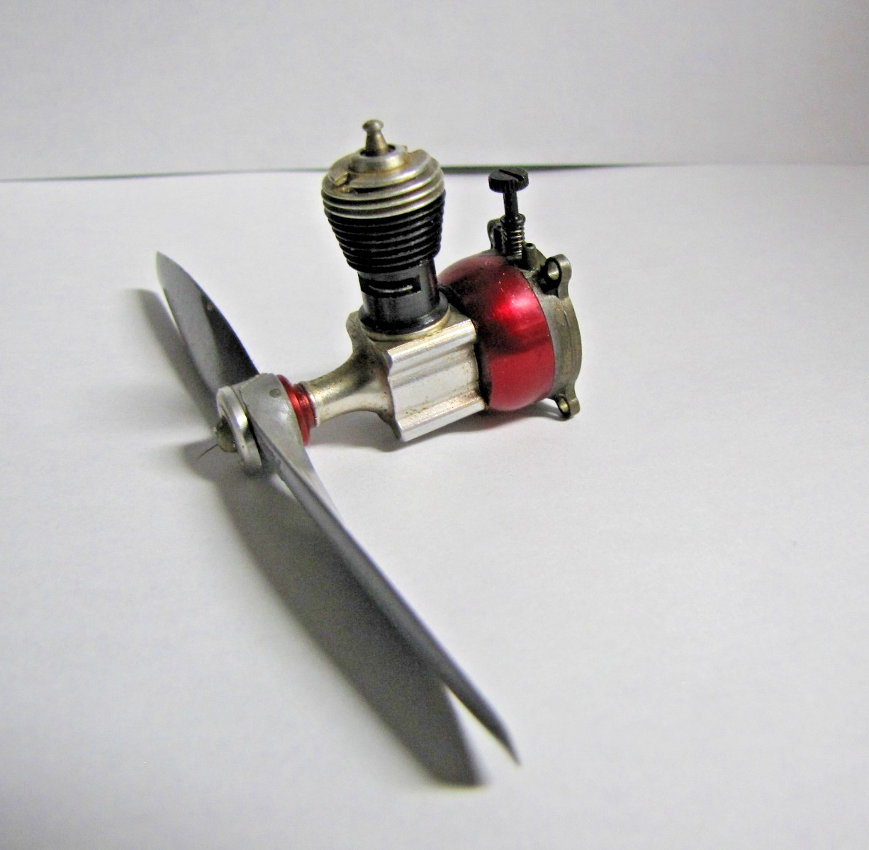 VINTAGE COX 020 PEE WEE MODEL AIRPLANE ENGINE W/ TANK AND PORPELLER RC ...