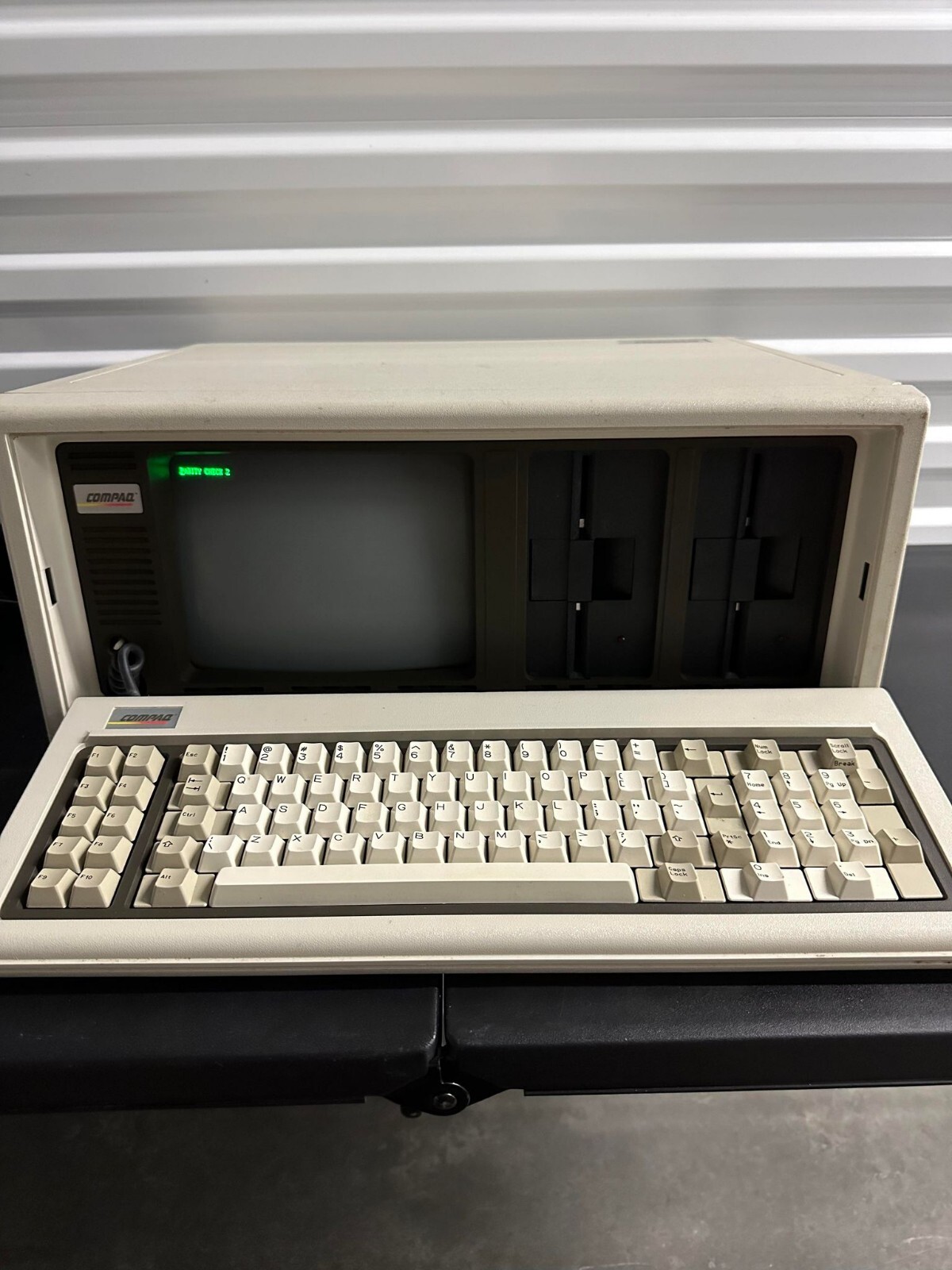 Vintage Compaq Portable PC Computer | eBay