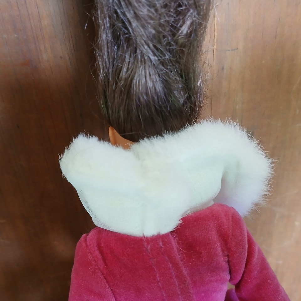 VTG WINTER RHAPSODY BARBIE DOLL BRUNETTE MATTEL AVON 1996 UGC LOOSE | eBay