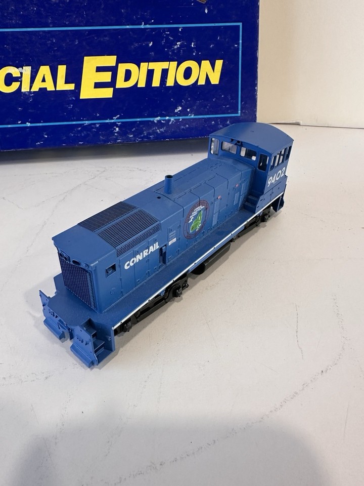 Athearn HO Conrail Philadelphia Division SW1500 Diesel Locomotive | eBay