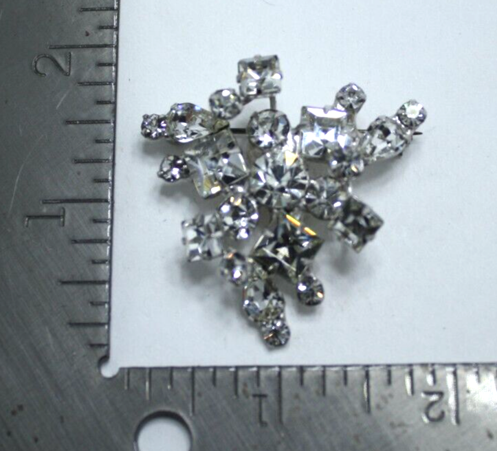 Vintage Triangle Sunburst Brooch Silver Tone Rhinestone Starburst Pin ...