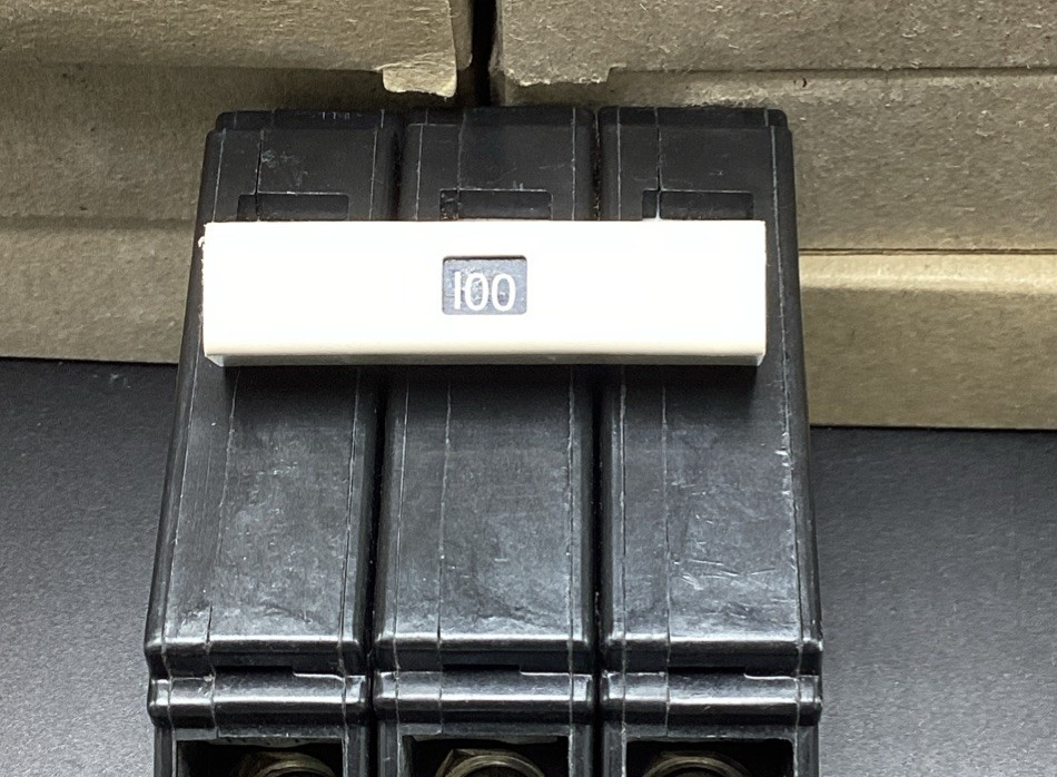 ORIGINAL Circuit Breaker Eaton Cutler Hammer CH3100 100 Amp 3 Pole 240V ...