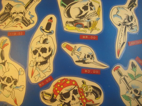 Vintage Tattoo Flash ' SKULLS '... Hand-Colored Production on board ...