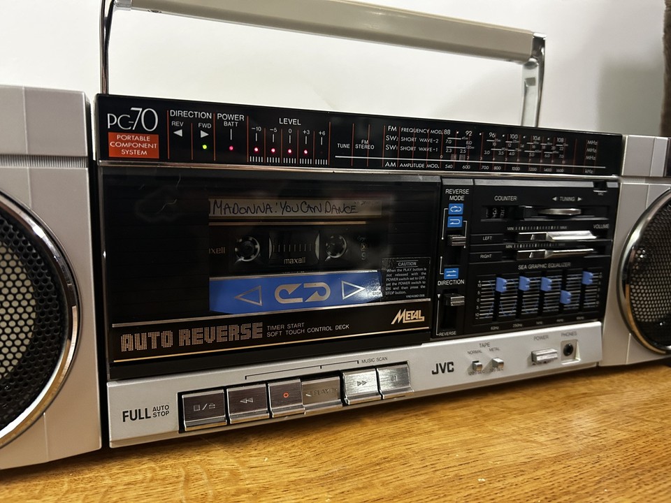 Vintage JVC PC-70 Stereo AM/FM/SW1/SW2 Radio Cassette Boombox READ ...