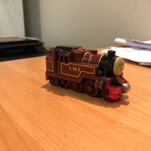 ARTHUR LMS Thomas & Friends Diecast & Plastic Gullane 2002 MAGNETIC ...