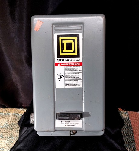 3-Phase Magnetic Starter + Reset Button Box = Square D NEMA Size 00 ...