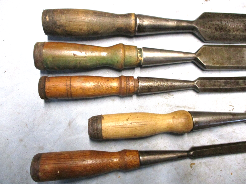 GRADUATED WORKING SET OF 5 BEVEL EDGE SOCKET FIRMER CHISELS - WITHERBY ...