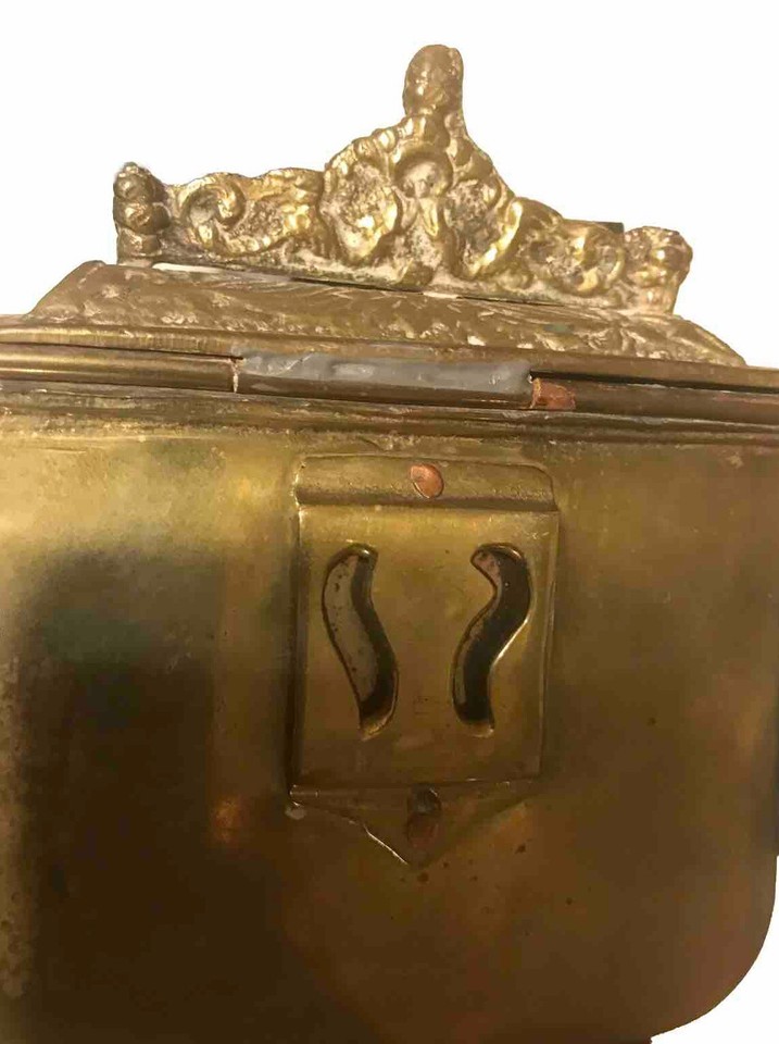 ORNATE ANTIQUE LION Brass Cartridge Ottoman Gun Powder Belt Box ...
