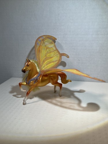 Wind Dancers Sirocco Pegasus Breyer Model Horse NO BOX #100103 | eBay