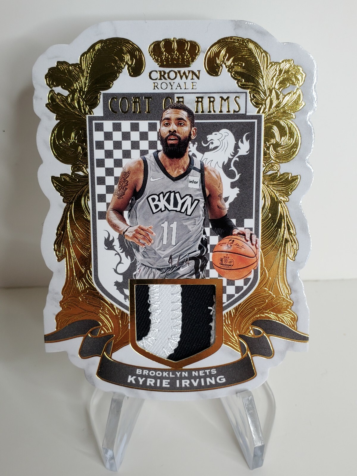 RARE! 2020-21 Crown Royale "KYRIE IRVING" 4/4 PRIME PATCH Coat Of Arms ...
