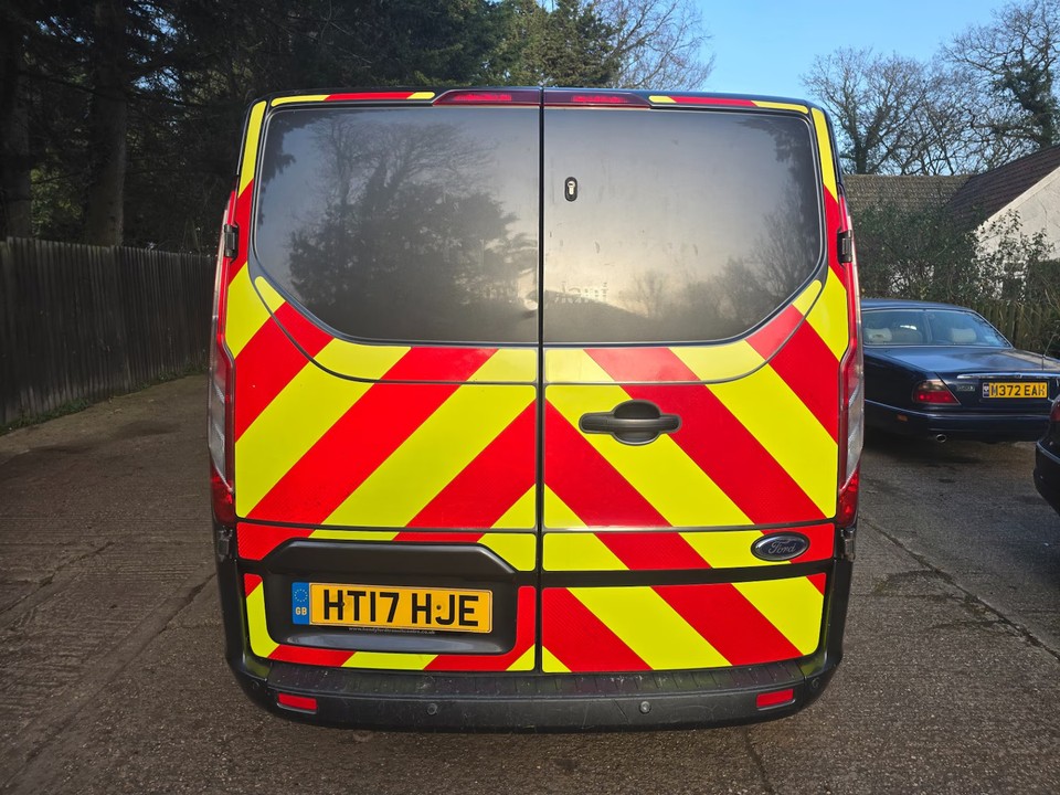 2017 Ford Transit Custom 2.0 TDCi 130ps Low Roof Long Wheel Base ...