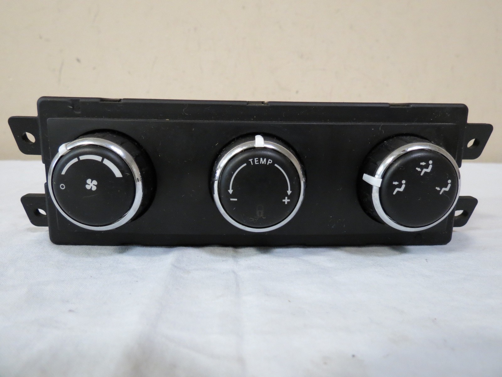 09 10 11 12 13 14 VW Routan REAR AC ATC Temp Heater Climate Control ...