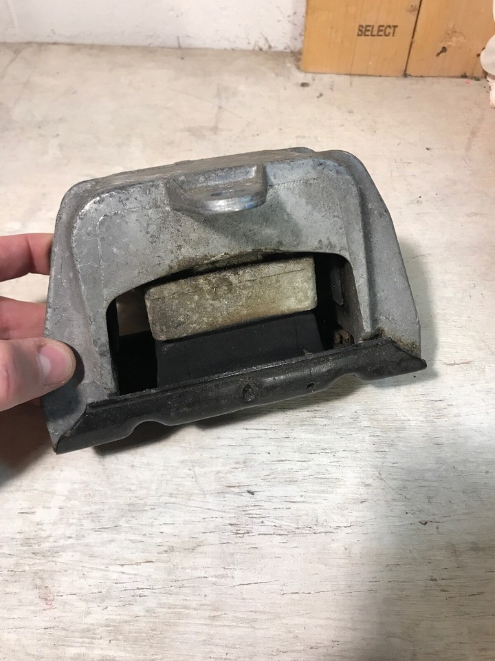 Volkswagen Golf Jetta MKIV Motor Mount 1J0199555 | eBay