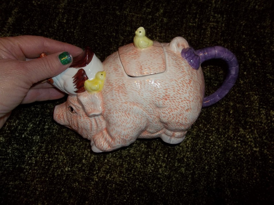Ceramic Pig Tea Pot Teapot Collectible Hen Chicken on Top CUTE | eBay