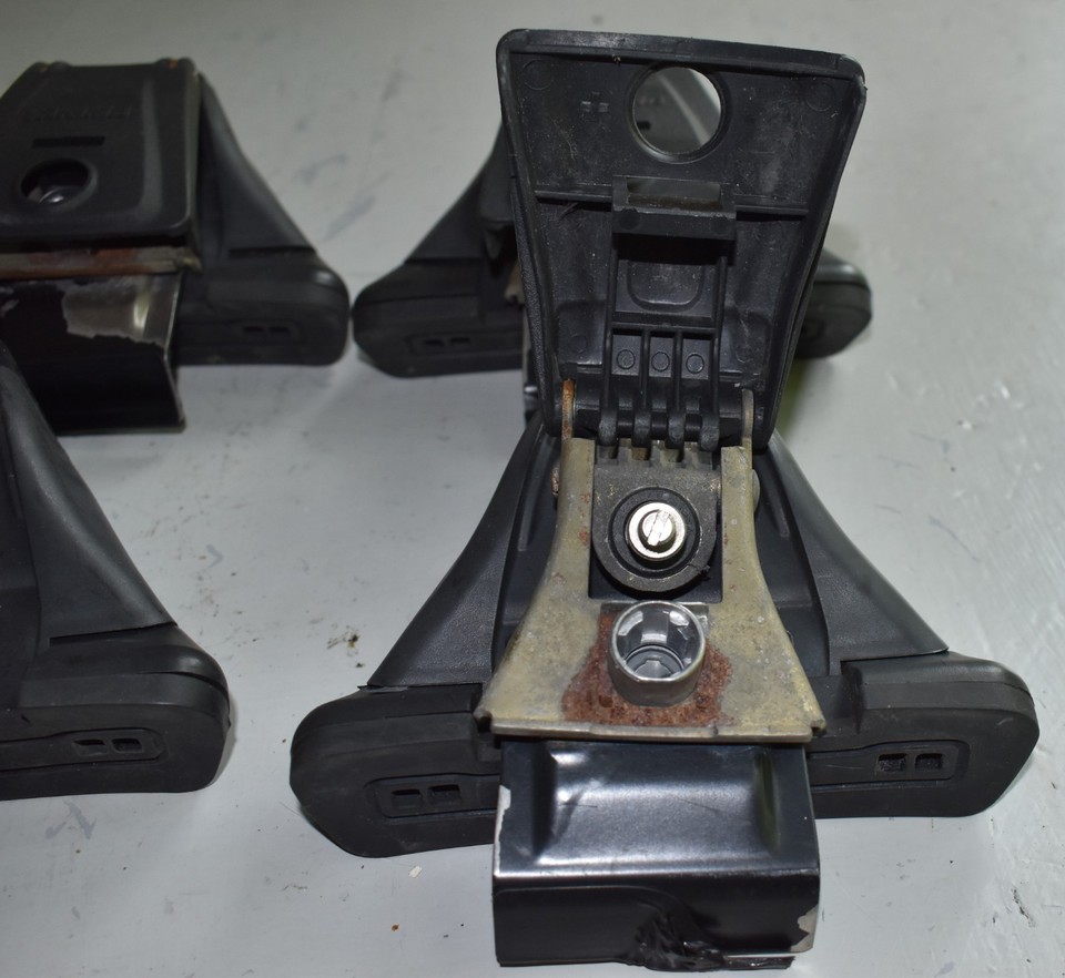 Yakima Q-Towers with Q-Clips 102 and Pads For Round Bars Set of 4 | eBay