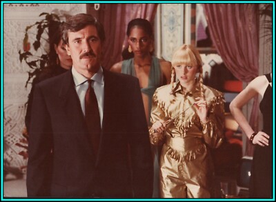 CANDICE DALY & GEORGE LAZENBY in "Hell Hunters" - Original Vintage ...