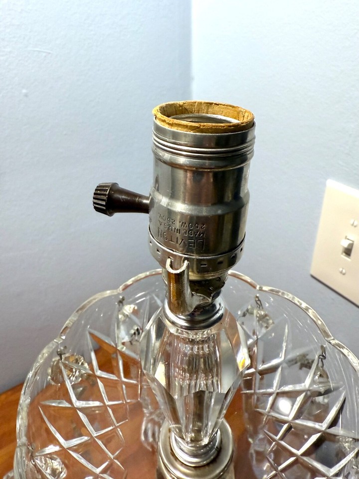 Heavy Vintage Cut Glass Lamp with 10 sparkling prisms that dangle ...