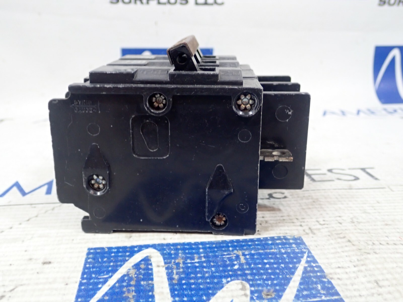 ITE BQ3B100 100 Amp 3 Pole 240V BQ Bolt On Circuit Breaker | eBay