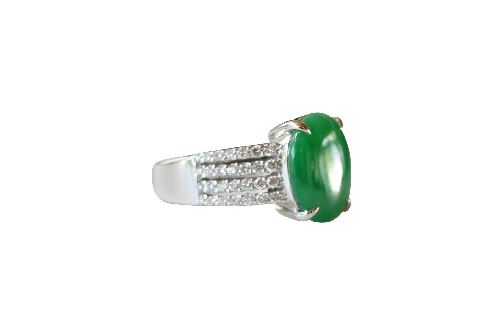 Fine Size 6.75 Round Imperial Jade Ring with 0.43ct Diamonds 18K Gold ...