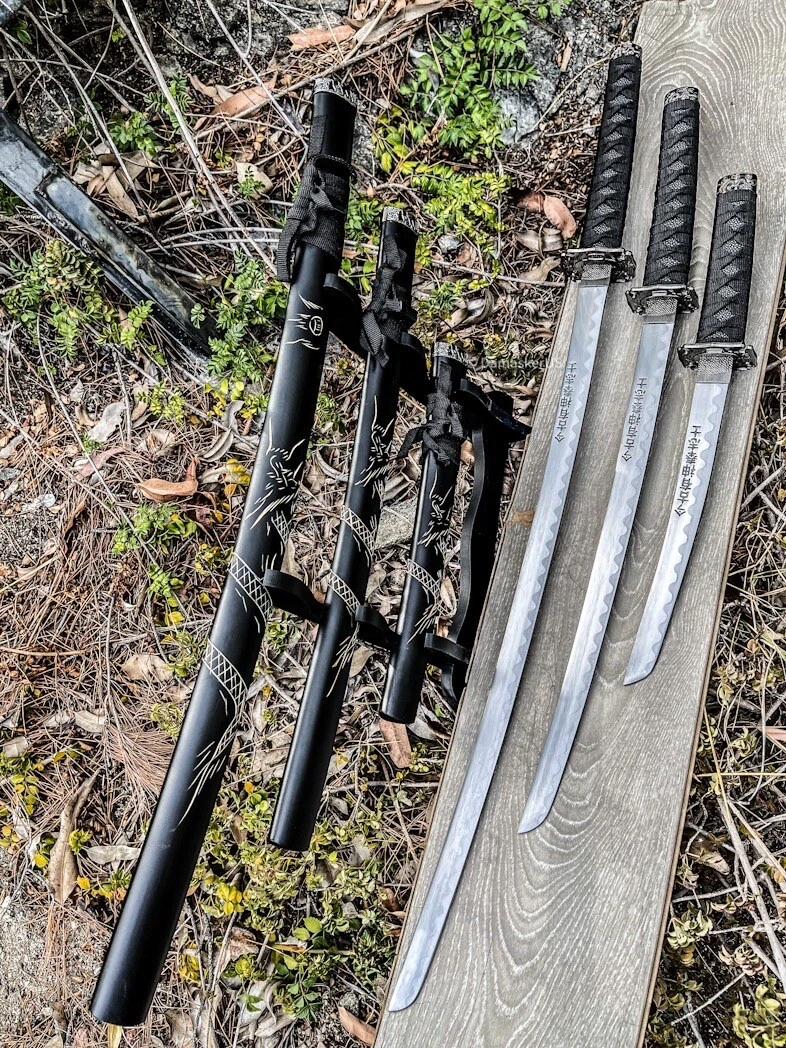 Black Katana Sword W Dragon Engraved Scabbard And Black Blade