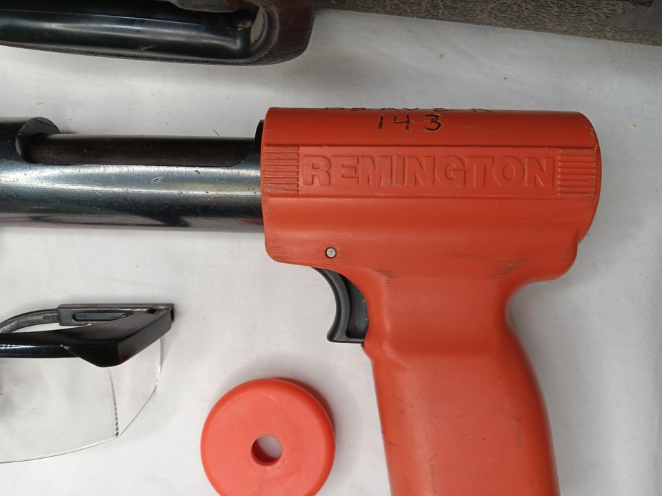 Remington Model 494 Powder Actuated Tool Nail Gun Nailer w Case | eBay