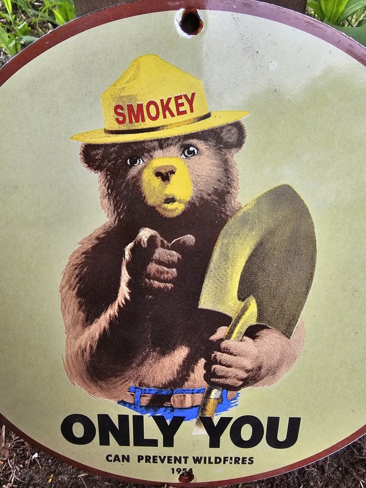 VINTAGE 1954 SMOKEY BEAR PORCELAIN SIGN OLD FOREST SERVICE PREVENT ...