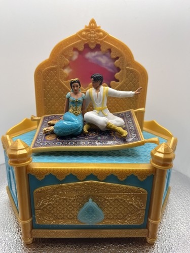 Disney ALADDIN A Whole New World Magic Carpet Musical Animated Jewelry ...