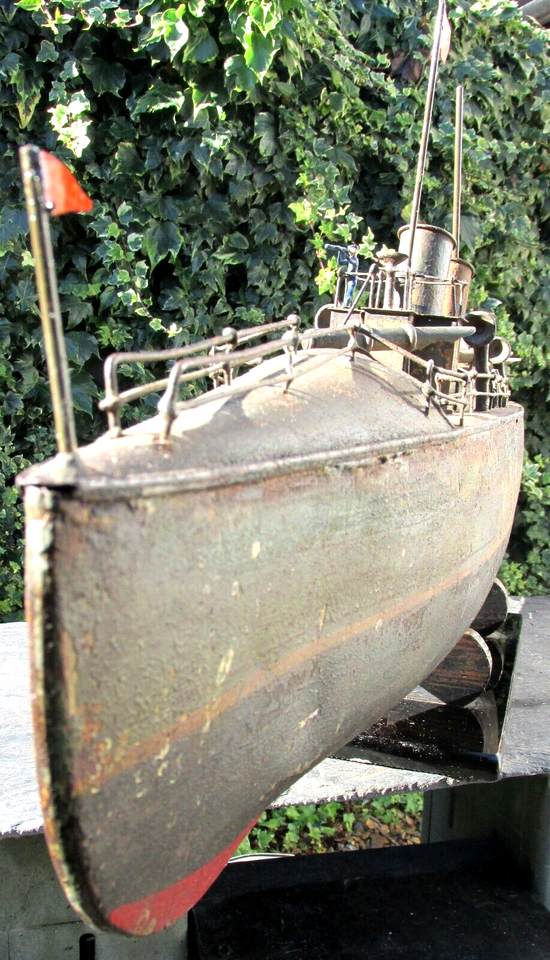 1902 Marklin 75cm clockwork wind-up torpedo boat No72 original motor ...