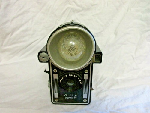 VINTAGE 1940s SPARTUS PRESS FLASH CAMERA w ERA BULB PLEASE READ | eBay